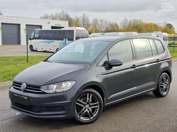 Volkswagen Touran 2016 Šilutė vietnē Pelēks Volkswagen Touran 2016 Šilutė, ar dzinēja tilpumu 1.60 L un nobraukumu 287 tūkst. km par 7300 €, foto 1 vietnē AUTOMOTO.COM.LV