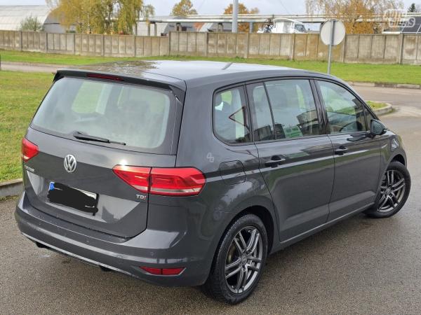 Volkswagen Touran 2016 Šilutė vietnē Pelēks Volkswagen Touran 2016 Šilutė, ar dzinēja tilpumu 1.60 L un nobraukumu 287 tūkst. km par 7300 €, foto 7 vietnē AUTOMOTO.COM.LV