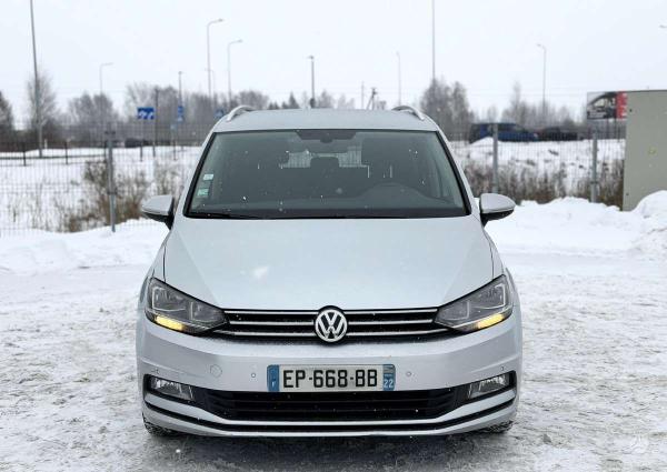 Pelēks Volkswagen Touran 2017 Tauragė, ar dzinēja tilpumu 1.60 L un nobraukumu 234 tūkst. km par 8200 €, foto 3 vietnē AUTOMOTO.COM.LV