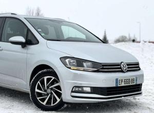 Grey Volkswagen Touran 2017 in Taurage, with an engine capacity of 1.60 L and mileage of 234 thousand km for 8200 €, photo 8 on AUTOMOTO.COM.LV