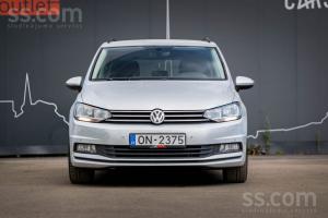 Grey Volkswagen Touran 2017 in Riga, with an engine capacity of 1.60 L and mileage of 208 thousand km for 10990 €, photo 3 on AUTOMOTO.COM.LV