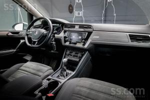Grey Volkswagen Touran 2017 in Riga, with an engine capacity of 1.60 L and mileage of 208 thousand km for 10990 €, photo 13 on AUTOMOTO.COM.LV