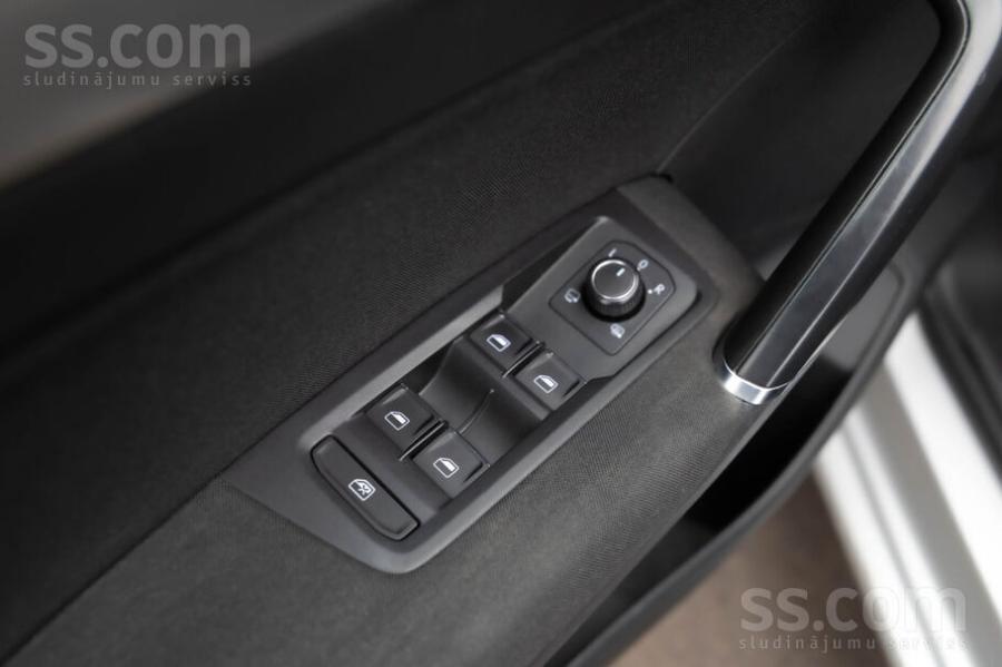 Grey Volkswagen Touran 2017 in Riga, with an engine capacity of 1.60 L and mileage of 208 thousand km for 10990 €, photo 15 on AUTOMOTO.COM.LV