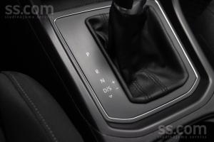 Grey Volkswagen Touran 2017 in Riga, with an engine capacity of 1.60 L and mileage of 208 thousand km for 10990 €, photo 17 on AUTOMOTO.COM.LV