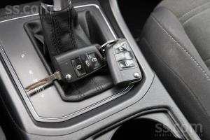 Grey Volkswagen Touran 2017 in Riga, with an engine capacity of 1.60 L and mileage of 208 thousand km for 10990 €, photo 23 on AUTOMOTO.COM.LV