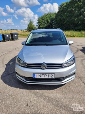 Pelēks Volkswagen Touran 2017 Vilkaviškis, ar dzinēja tilpumu 1.60 L un nobraukumu 330 tūkst. km par 9400 €, foto  vietnē AUTOMOTO.COM.LV