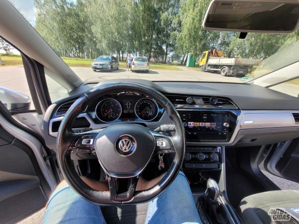 Pelēks Volkswagen Touran 2017 Vilkaviškis, ar dzinēja tilpumu 1.60 L un nobraukumu 330 tūkst. km par 9400 €, foto 9 vietnē AUTOMOTO.COM.LV