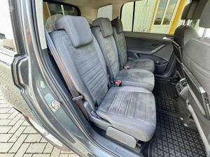 Pelēks Volkswagen Touran 2017 Tauragė, ar dzinēja tilpumu 1.60 L un nobraukumu 340 tūkst. km par 7950 €, foto 16 vietnē AUTOMOTO.COM.LV