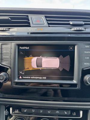 Pelēks Volkswagen Touran 2017 Tauragė, ar dzinēja tilpumu 1.60 L un nobraukumu 340 tūkst. km par 7950 €, foto 25 vietnē AUTOMOTO.COM.LV