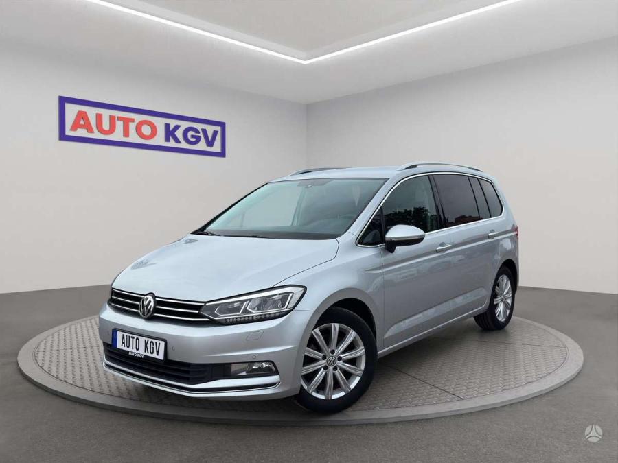 Grey Volkswagen Touran 2017 in Klaipeda, with an engine capacity of 1.80 L and mileage of 298 thousand km for 11999 €, photo 1 on AUTOMOTO.COM.LV
