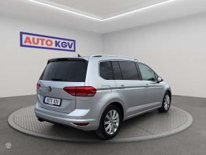 Grey Volkswagen Touran 2017 in Klaipeda, with an engine capacity of 1.80 L and mileage of 298 thousand km for 11999 €, photo 6 on AUTOMOTO.COM.LV