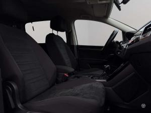 Grey Volkswagen Touran 2017 in Klaipeda, with an engine capacity of 1.80 L and mileage of 298 thousand km for 11999 €, photo 9 on AUTOMOTO.COM.LV