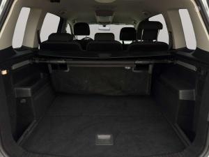 Grey Volkswagen Touran 2017 in Klaipeda, with an engine capacity of 1.80 L and mileage of 298 thousand km for 11999 €, photo 11 on AUTOMOTO.COM.LV