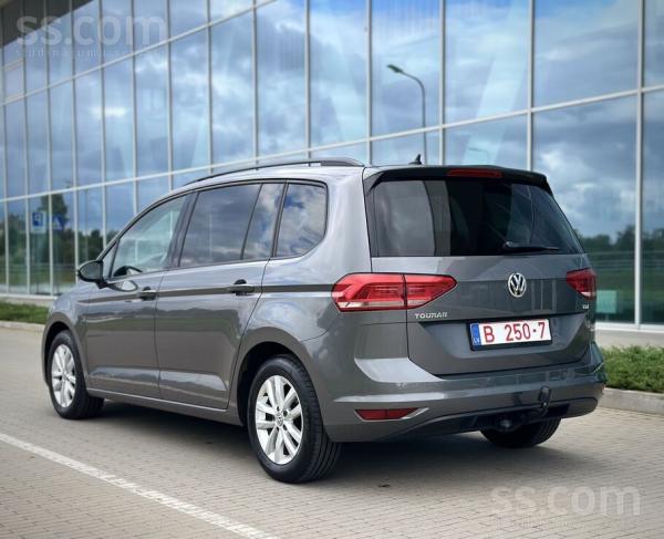 Серый Фольксваген Туран 2017 в Резекне, объемом двигателя 1.60 л и пробегом 239 тыс. км за 9990 €, фото 6 на AUTOMOTO.COM.LV