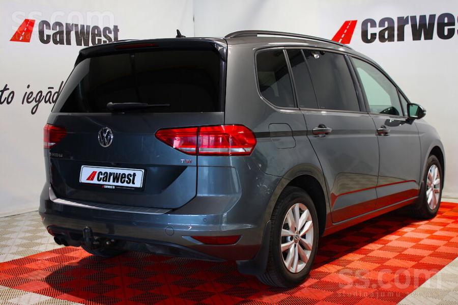 Pelēks Volkswagen Touran 2017 Rīga, ar dzinēja tilpumu 1.40 L un nobraukumu 175 tūkst. km par 14700 €, foto 5 vietnē AUTOMOTO.COM.LV