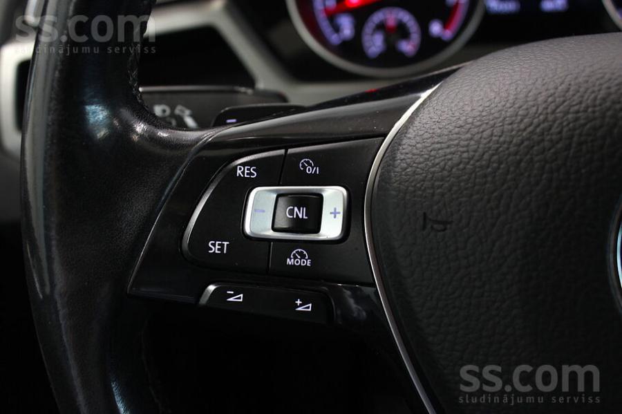 Pelēks Volkswagen Touran 2017 Rīga, ar dzinēja tilpumu 1.40 L un nobraukumu 175 tūkst. km par 14700 €, foto 29 vietnē AUTOMOTO.COM.LV