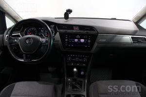 Pelēks Volkswagen Touran 2017 Rīga, ar dzinēja tilpumu 1.40 L un nobraukumu 175 tūkst. km par 14700 €, foto 30 vietnē AUTOMOTO.COM.LV