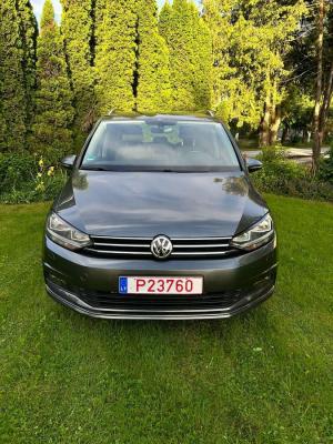 Pelēks Volkswagen Touran 2018 Biržai, ar dzinēja tilpumu 1.60 L un nobraukumu 153 tūkst. km par 12000 €, foto 3 vietnē AUTOMOTO.COM.LV