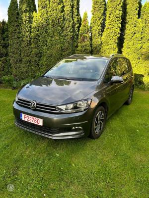 Pelēks Volkswagen Touran 2018 Biržai, ar dzinēja tilpumu 1.60 L un nobraukumu 153 tūkst. km par 12000 €, foto 4 vietnē AUTOMOTO.COM.LV
