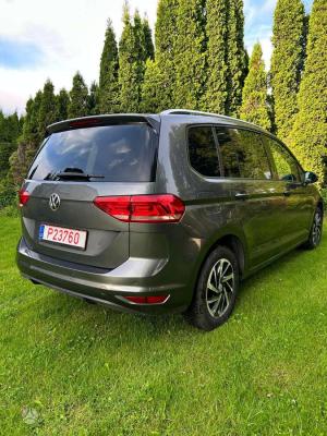 Pelēks Volkswagen Touran 2018 Biržai, ar dzinēja tilpumu 1.60 L un nobraukumu 153 tūkst. km par 12000 €, foto 7 vietnē AUTOMOTO.COM.LV