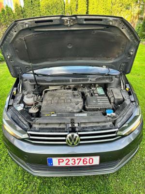 Pelēks Volkswagen Touran 2018 Biržai, ar dzinēja tilpumu 1.60 L un nobraukumu 153 tūkst. km par 12000 €, foto 10 vietnē AUTOMOTO.COM.LV