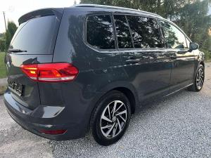 Grey Volkswagen Touran 2018 in Kaunas, with an engine capacity of 1.97 L and mileage of 172 thousand km for 8250 €, photo 4 on AUTOMOTO.COM.LV