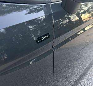 Grey Volkswagen Touran 2018 in Kaunas, with an engine capacity of 1.97 L and mileage of 172 thousand km for 8250 €, photo 13 on AUTOMOTO.COM.LV
