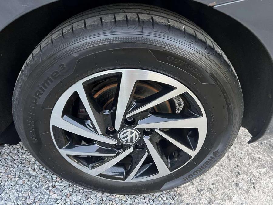 Grey Volkswagen Touran 2018 in Kaunas, with an engine capacity of 1.97 L and mileage of 172 thousand km for 8250 €, photo 14 on AUTOMOTO.COM.LV