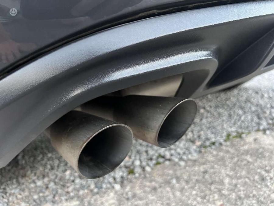 Grey Volkswagen Touran 2018 in Kaunas, with an engine capacity of 1.97 L and mileage of 172 thousand km for 8250 €, photo 17 on AUTOMOTO.COM.LV