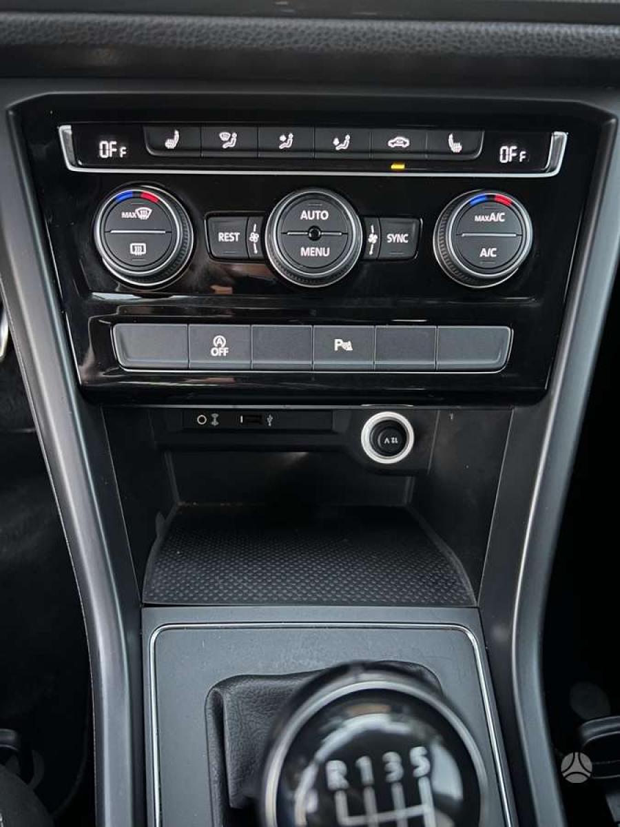 Grey Volkswagen Touran 2018 in Kaunas, with an engine capacity of 1.97 L and mileage of 172 thousand km for 8250 €, photo 29 on AUTOMOTO.COM.LV