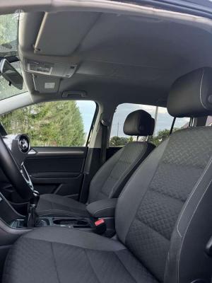 Grey Volkswagen Touran 2018 in Kaunas, with an engine capacity of 1.97 L and mileage of 172 thousand km for 8250 €, photo 32 on AUTOMOTO.COM.LV