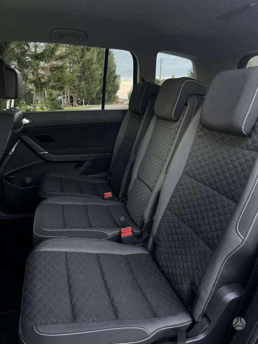 Grey Volkswagen Touran 2018 in Kaunas, with an engine capacity of 1.97 L and mileage of 172 thousand km for 8250 €, photo 35 on AUTOMOTO.COM.LV