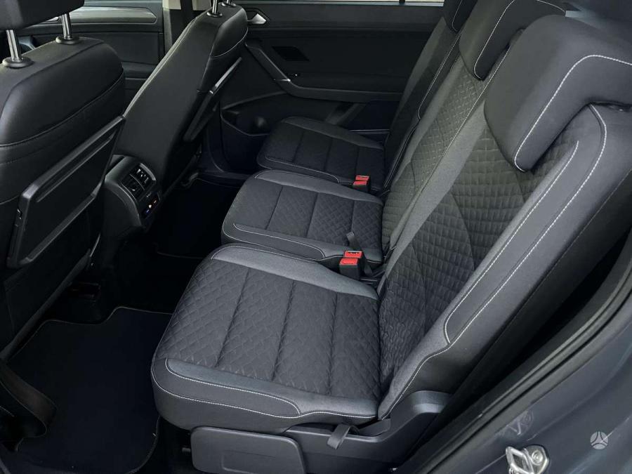 Grey Volkswagen Touran 2018 in Kaunas, with an engine capacity of 1.97 L and mileage of 172 thousand km for 8250 €, photo 36 on AUTOMOTO.COM.LV