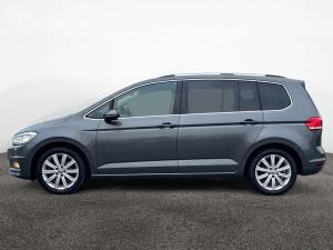 Grey Volkswagen Touran 2019 in Kaunas, with an engine capacity of 1.50 L and mileage of 75 thousand km for 25433 €, photo 3 on AUTOMOTO.COM.LV