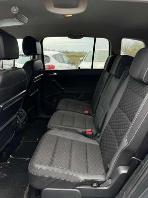Grey Volkswagen Touran 2019 in Taurage, with an engine capacity of 1.50 L and mileage of 258 thousand km for 8400 €, photo 11 on AUTOMOTO.COM.LV