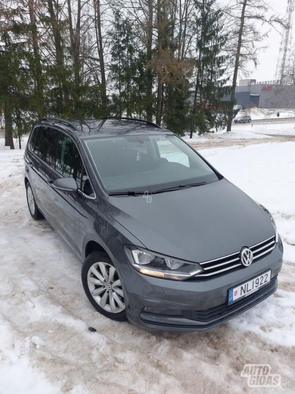 Pelēks Volkswagen Touran 2019 Mažeikiai, ar dzinēja tilpumu 1.60 L un nobraukumu 347 tūkst. km par 10900 €, foto  vietnē AUTOMOTO.COM.LV