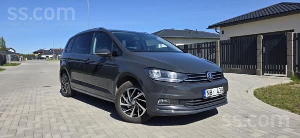 Pelēks Volkswagen Touran 2019 Rīga, ar dzinēja tilpumu 1.60 L un nobraukumu 287 tūkst. km par 13900 €, foto 4 vietnē AUTOMOTO.COM.LV