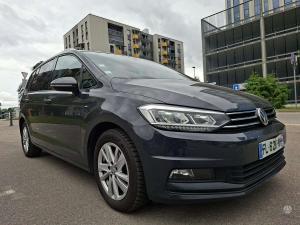 Pelēks Volkswagen Touran 2019 Viļņa, ar dzinēja tilpumu 1.50 L un nobraukumu 205 tūkst. km par 10990 €, foto 4 vietnē AUTOMOTO.COM.LV