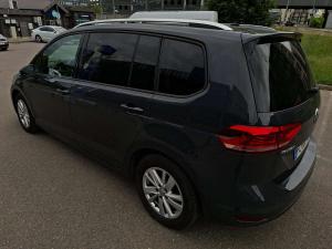 Pelēks Volkswagen Touran 2019 Viļņa, ar dzinēja tilpumu 1.50 L un nobraukumu 205 tūkst. km par 10990 €, foto 5 vietnē AUTOMOTO.COM.LV