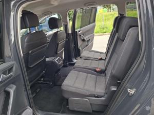 Pelēks Volkswagen Touran 2019 Viļņa, ar dzinēja tilpumu 1.50 L un nobraukumu 205 tūkst. km par 10990 €, foto 15 vietnē AUTOMOTO.COM.LV