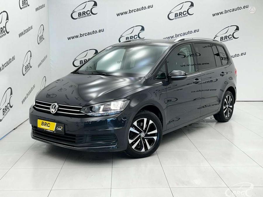 Pelēks Volkswagen Touran 2019 Viļņa, ar dzinēja tilpumu 1.60 L un nobraukumu 180 tūkst. km par 13400 €, foto 1 vietnē AUTOMOTO.COM.LV