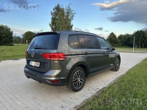 Серый Фольксваген Туран 2019 в Рига, объемом двигателя 2.00 л и пробегом 179 тыс. км за 14000 €, фото 6 на AUTOMOTO.COM.LV