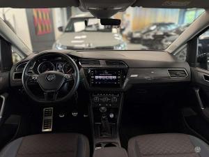 Grey Volkswagen Touran 2019 in Klaipeda, with an engine capacity of 1.97 L and mileage of 246 thousand km for 14950 €, photo 18 on AUTOMOTO.COM.LV