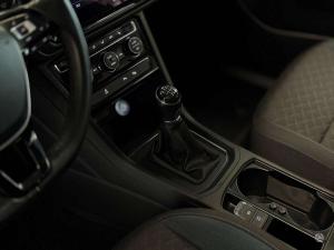 Grey Volkswagen Touran 2019 in Klaipeda, with an engine capacity of 1.97 L and mileage of 246 thousand km for 14950 €, photo 28 on AUTOMOTO.COM.LV