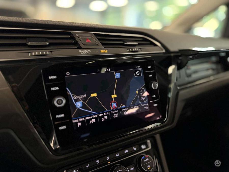 Grey Volkswagen Touran 2019 in Klaipeda, with an engine capacity of 1.97 L and mileage of 246 thousand km for 14950 €, photo 35 on AUTOMOTO.COM.LV