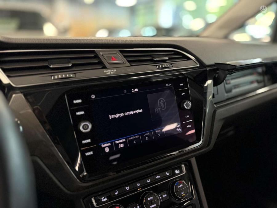 Grey Volkswagen Touran 2019 in Klaipeda, with an engine capacity of 1.97 L and mileage of 246 thousand km for 14950 €, photo 37 on AUTOMOTO.COM.LV