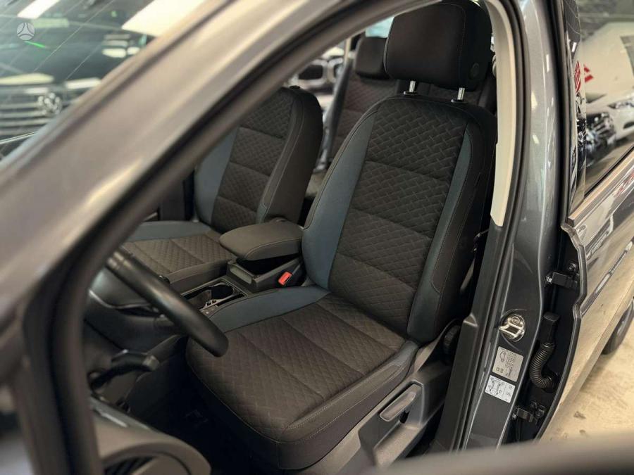 Grey Volkswagen Touran 2019 in Klaipeda, with an engine capacity of 1.97 L and mileage of 246 thousand km for 14950 €, photo 39 on AUTOMOTO.COM.LV