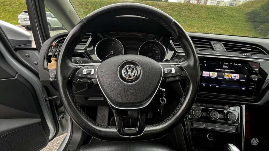 Pelēks Volkswagen Touran 2019 Viļņa, ar dzinēja tilpumu 1.50 L un nobraukumu 186 tūkst. km par 17000 €, foto 10 vietnē AUTOMOTO.COM.LV