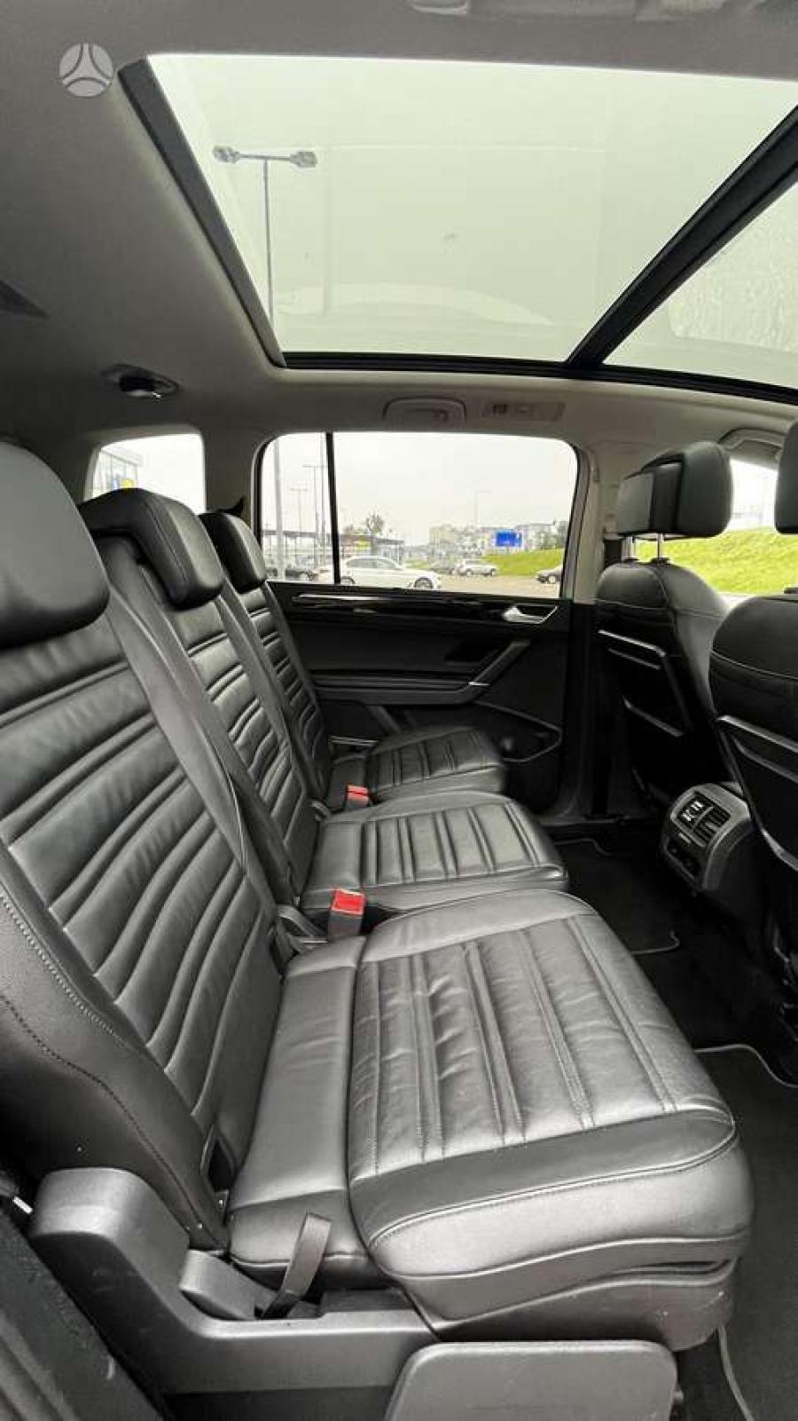 Pelēks Volkswagen Touran 2019 Viļņa, ar dzinēja tilpumu 1.50 L un nobraukumu 186 tūkst. km par 17000 €, foto 16 vietnē AUTOMOTO.COM.LV