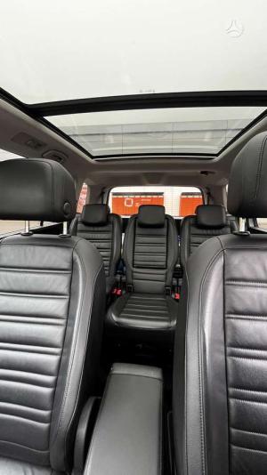 Pelēks Volkswagen Touran 2019 Viļņa, ar dzinēja tilpumu 1.50 L un nobraukumu 186 tūkst. km par 17000 €, foto 23 vietnē AUTOMOTO.COM.LV